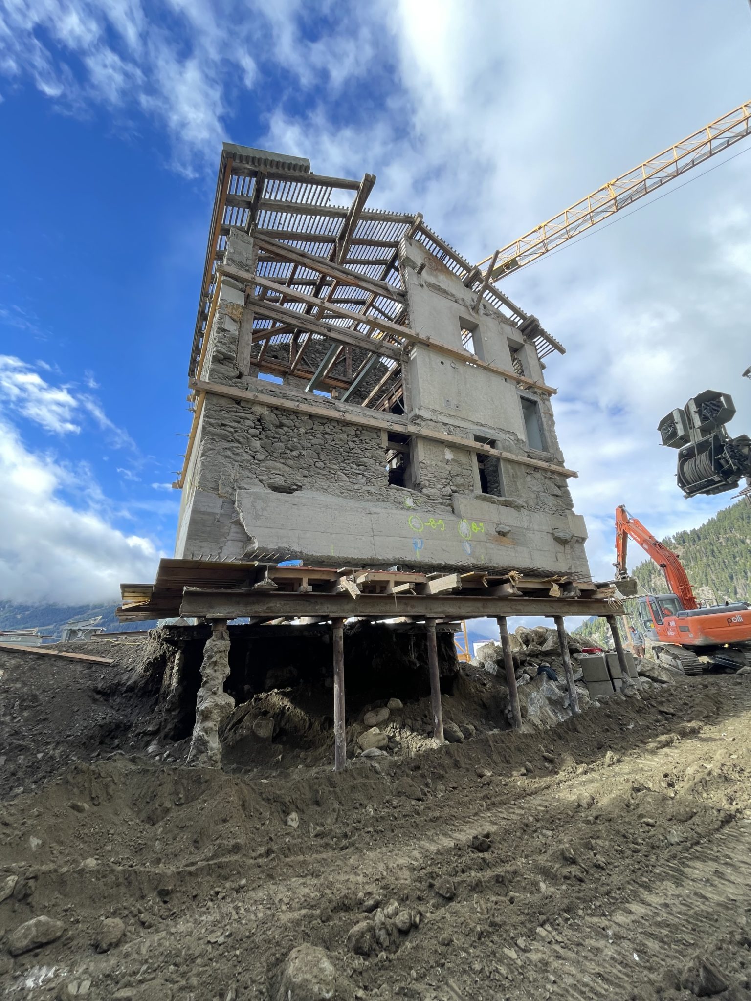Groupe Grisoni — Six chalets pour un espace privé commun.